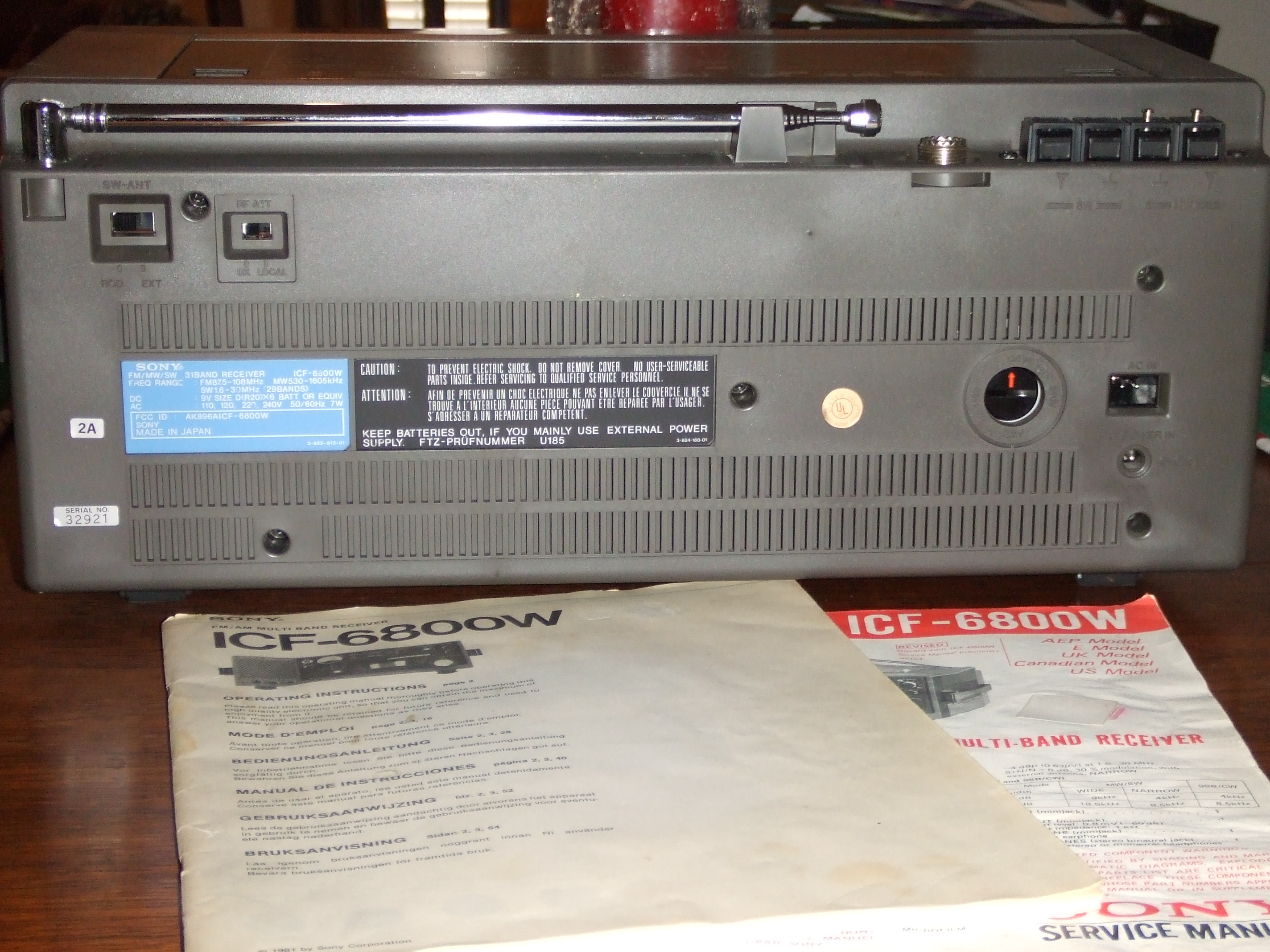 VINTAGE SONY ICF-6800W PORTABLE SHORTWAVE WORLD BAND RADIO